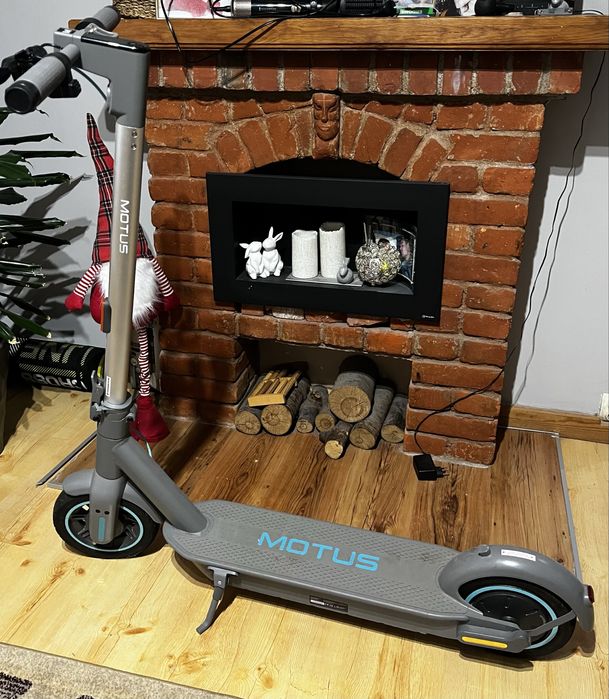 Hulajnoga elektryczna Motus Scooty 10 Bartoszyce • OLX.pl
