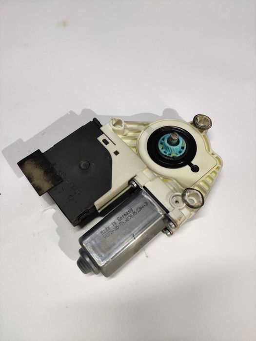 Моторчик электро стеклоподъемника Passat b6: 600 грн. - Інше ...