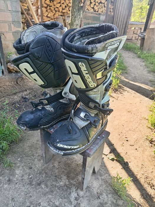 Мото боти гаєрни 10: 3 000 грн. - Мотоботи, моточеревики Ромни на Olx