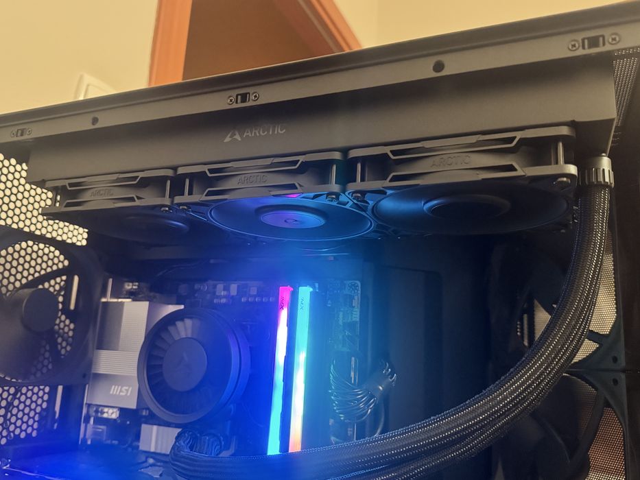 Komputer stacjonarny | AMD Ryzen 7 9800x3D | RX 9070 XT | 32GB DDR5 ...