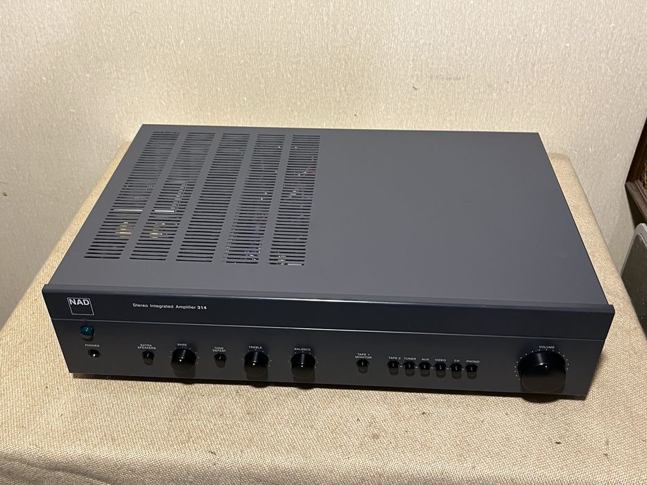 Качественный транзисторный HI-FI усилитель NAD C314: 6 500 грн ...