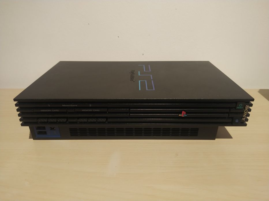 PlayStation 2 PS2 FAT só consola Glória E Vera Cruz • OLX.pt