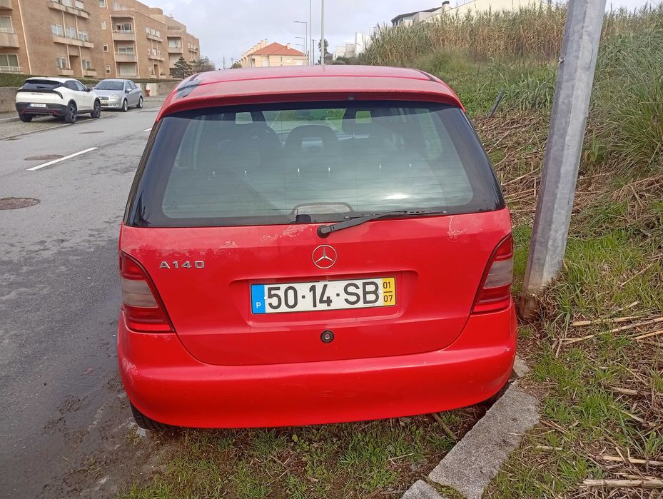 Mercedes A140 a funcionar com inspecção em dia. Gulpilhares E Valadares ...
