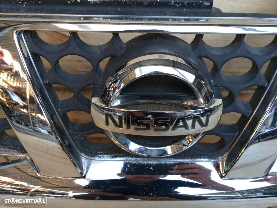 Grelha da frente frontal Nissan Navara D22 ORIGINAL Abraveses • OLX ...
