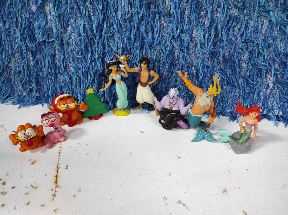 Figuras (pvc/vintage)- Disney/ Garfield/ Dartacão/ Batatoon/ Doraemon ...
