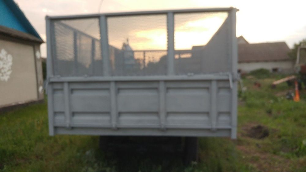 Прицеп 2птс4 тракторний: 1 050 $ - Тракторний причіп Острог на Olx