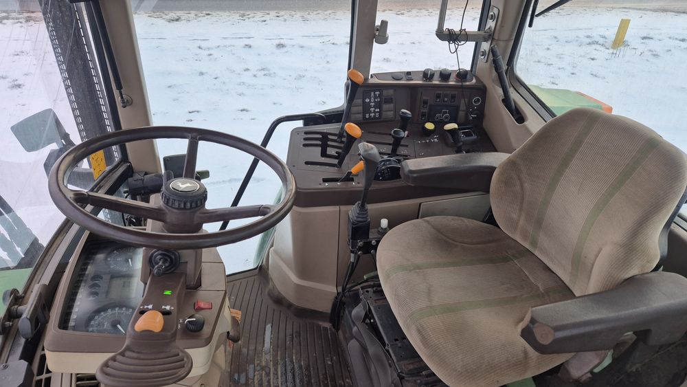 John Deere 6210 z ładowaczem czołowym, turem Ostroróg • OLX.pl