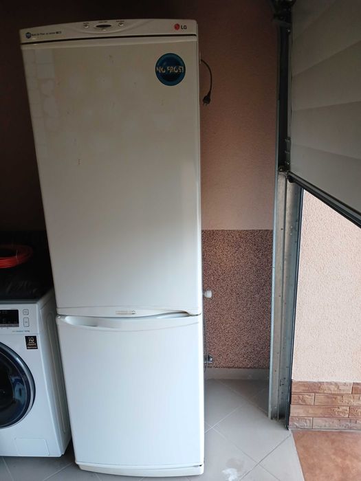 ПРОДАМ Холодильник LG GR-389SQF: 4 500 грн. - Холодильники Ужгород на Olx