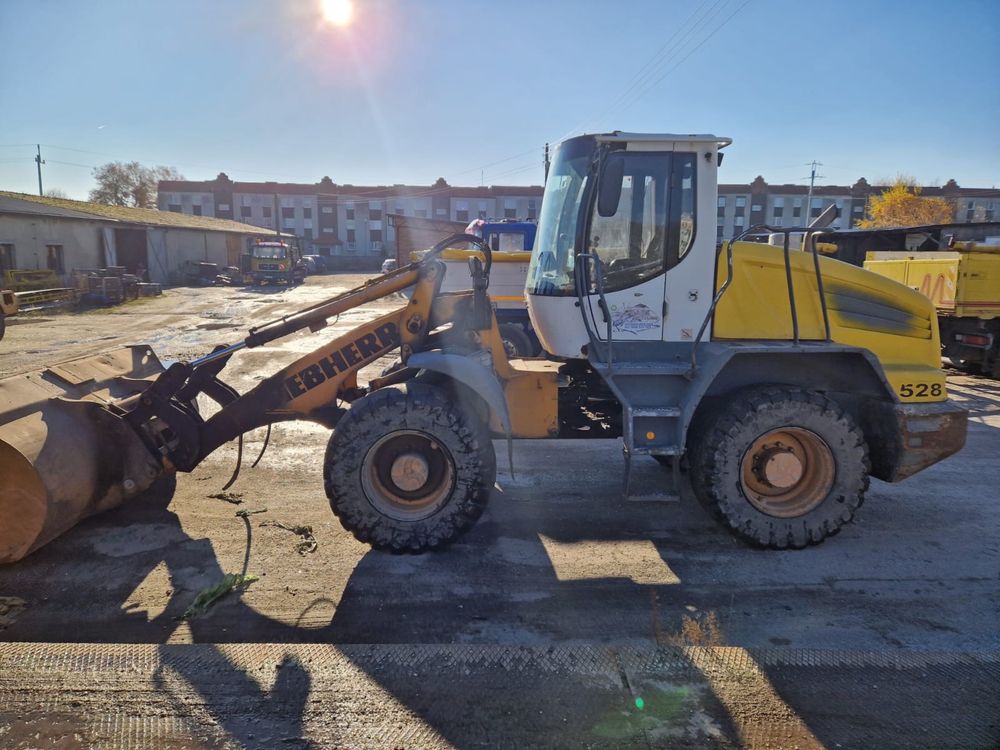 Ładowarka Liebherr 528 Gołuchów • OLX.pl