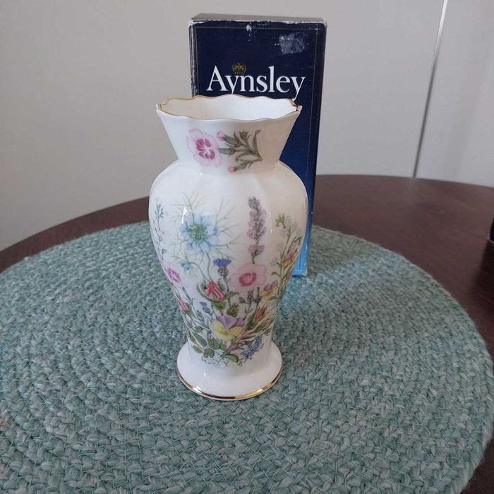 Ваза Aynsley Wild Tudor оригінал Англія 1 200 грн Інші товари для дому Київ на Olx