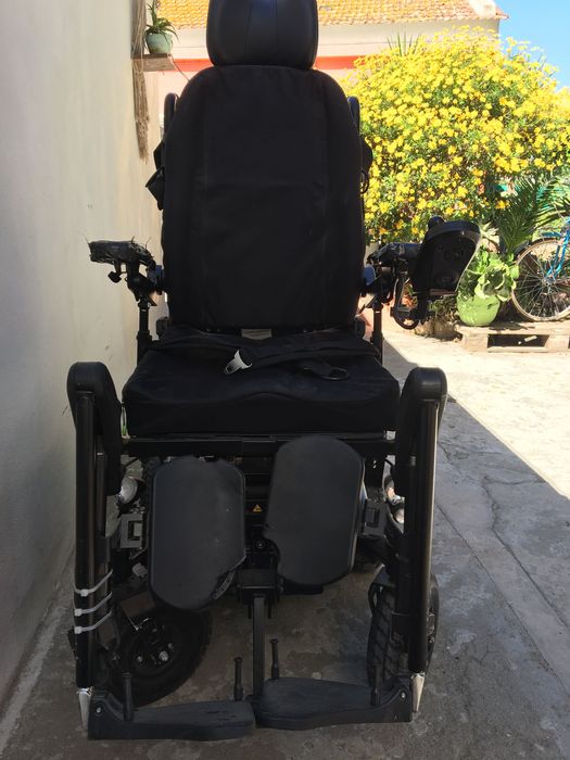 Cadeira eléctrica invacare Benfica • OLX Portugal