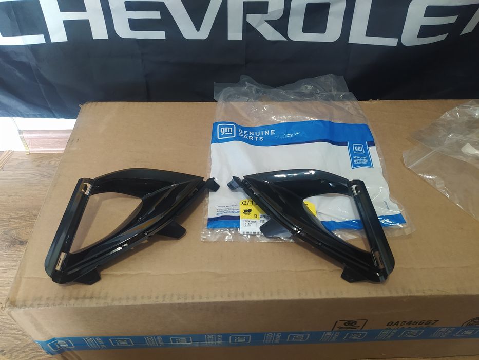 Chevrolet Bolt EUV EV 2022-2023 заглушки під фари в бампер в НАЯВНОСТІ ...