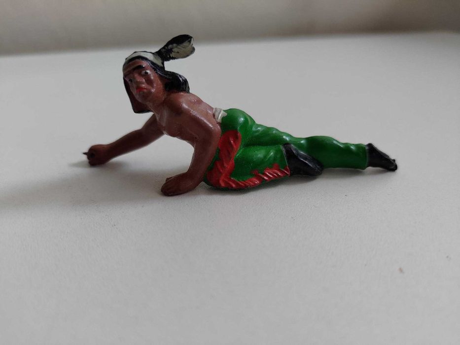 Plastikowe figurki "żołnierzyki" Linde Austria Karl May Western 4 szt ...