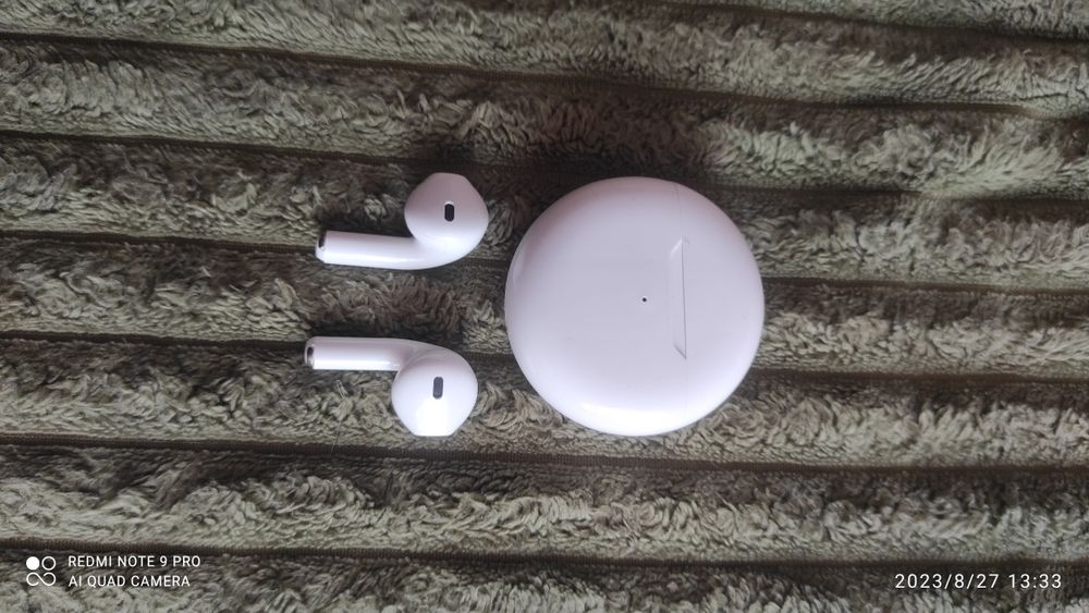 Навушникі безпровідні Air Pro 6 TWS: 110 грн. - Навушники Славута на Olx