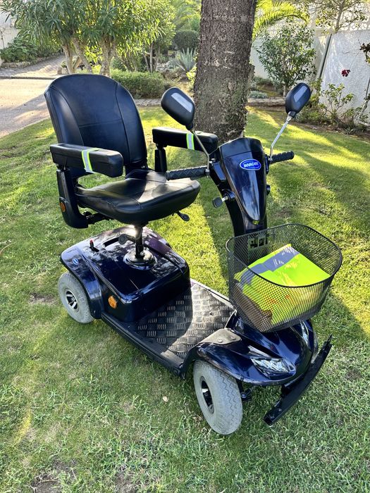 Mini scooter eletrica de mobilidade invacare Leo Luz • OLX.pt