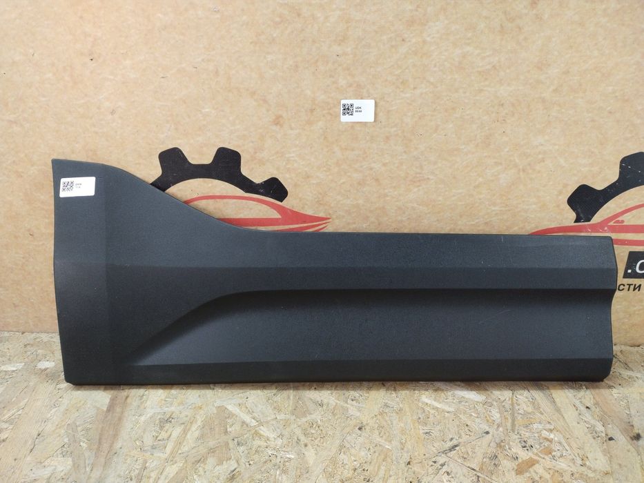 Volvo XC40 2017- Накладка двери задняя правая молдинг 31448319: 32 ...