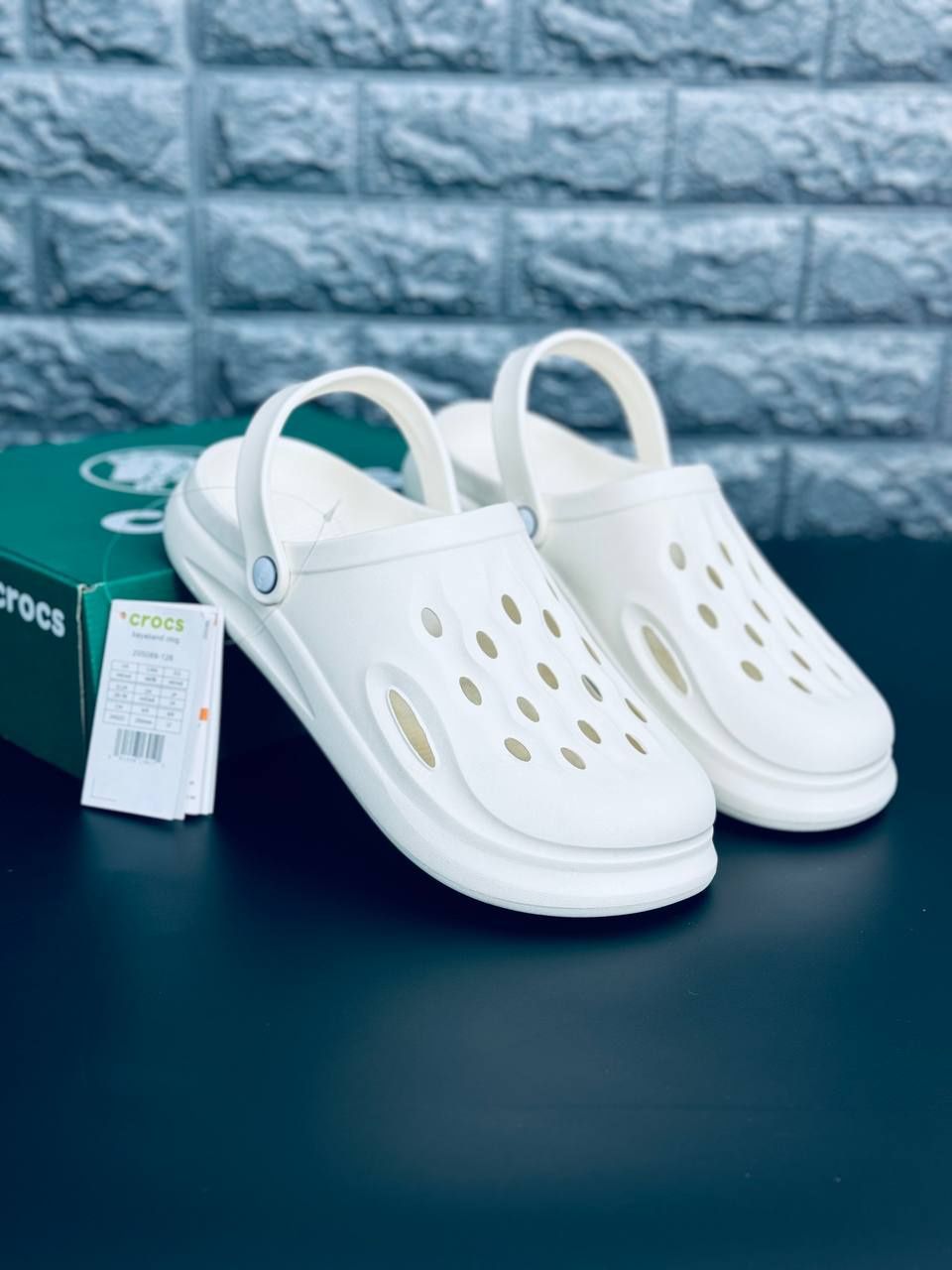 Женские шлепанцы crocs белые тапочки крокс: 699 грн. - Шльопанці Київ ...