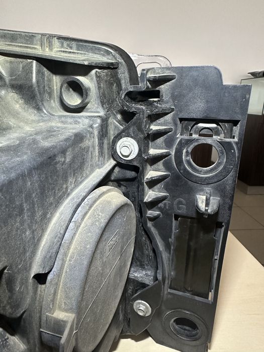 Фара передня ліва Land Rover Discovery 4 LR052389: 29 900 грн ...