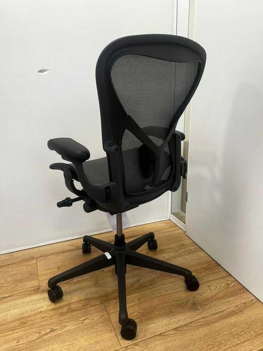 Novo Herman Miller Aeron Remasterizado com ajuste de postura Lumiar ...