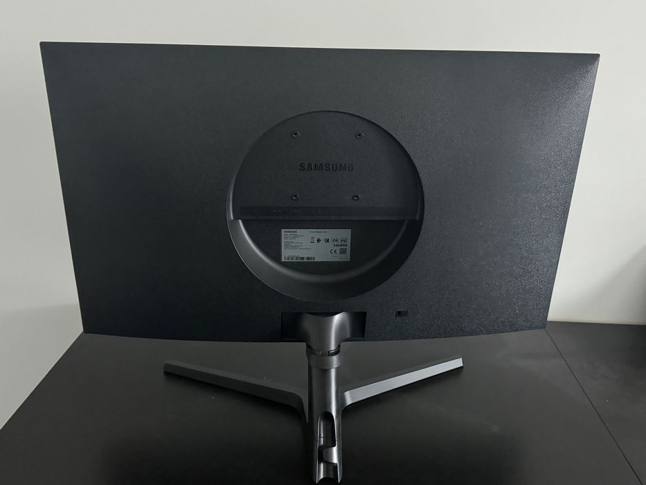 Monitor samsung U28R550UQU 28” 3840x2160px stan idealny Grudziądz • OLX.pl