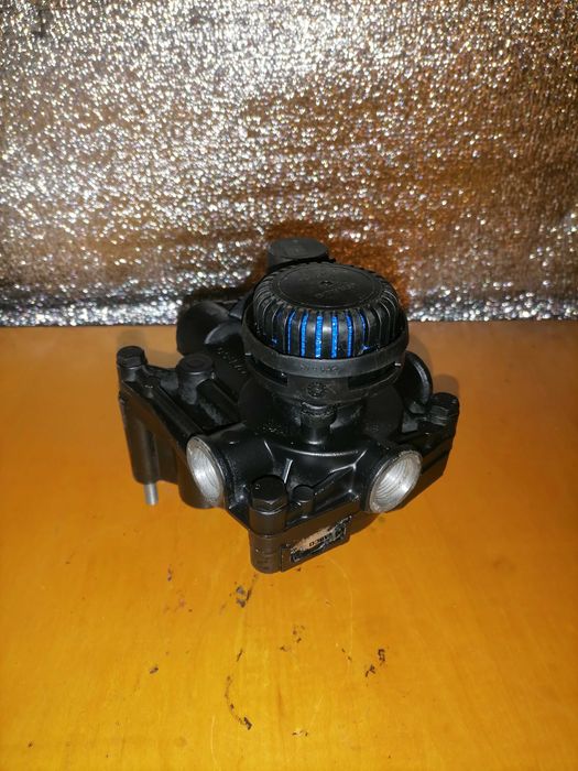 Ускорітєльний кран Wabco 4802020050, подпедальний: 5 000 грн. - Для ...