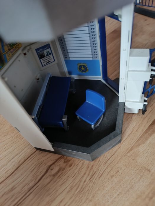PLAYMOBIL 6919 Komisariat policji z więzieniem Legionowo • OLX.pl