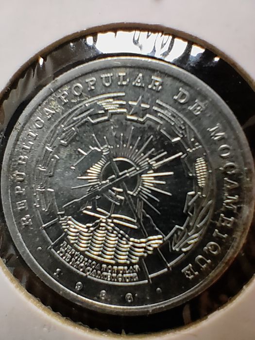 Moeda de 10 meticais Moçambique Aveleda • OLX.pt