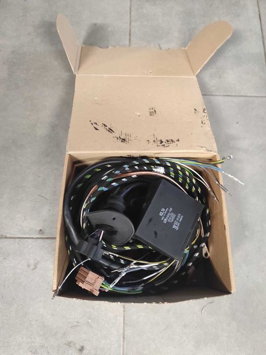 Instalacja haka holowniczego wiazka modu OPEL ASTRA H Lubin • OLX.pl