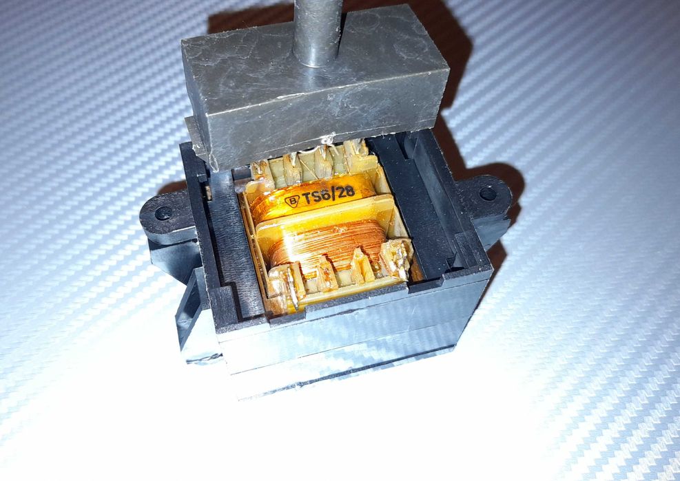 Transformator TS6/28 UNITRA z obudową, oryginalny, sprawny Zawiercie ...