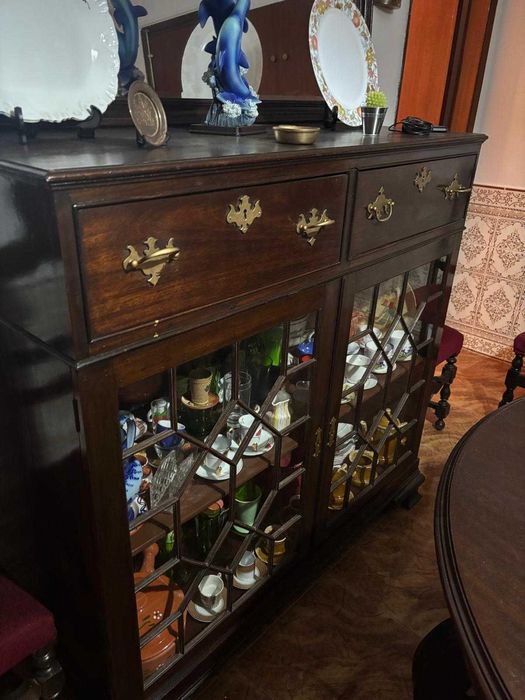 Vitrines Madeira de Kambala Baixa Da Banheira E Vale Da Amoreira • OLX.pt