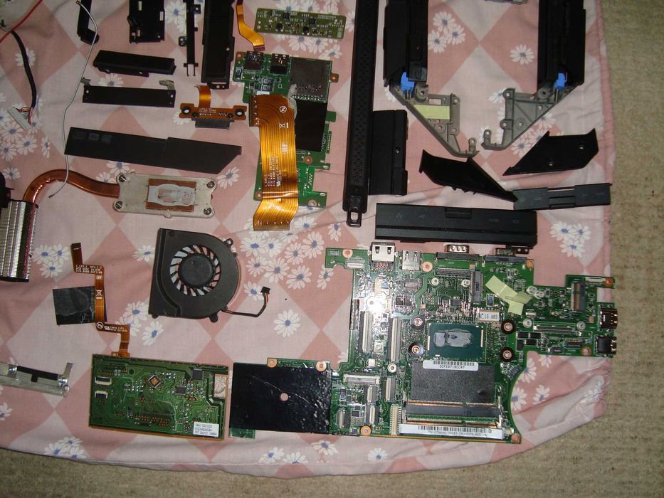 Dell p46g разборка: 3 500 грн. - Другие запчасти для ноутбуков Киев на Olx