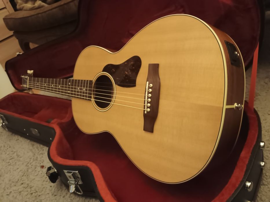 Art & Lutherie Roadhouse Natural EQ Parlour Case incluído And Lu Vila ...