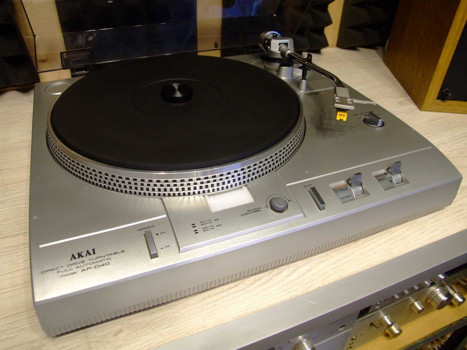 Програвач вініла Akai AP-D40. DIRECT DRIVE. FULL AUTOMATIC. Наложеним ...