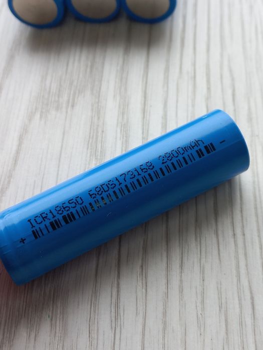 Аккумулятор 18650 3.7V 2800 mAч опт 35 грн вес 43гр новые: 50 грн ...