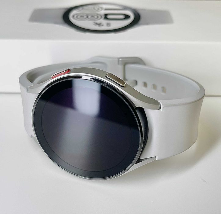Samsung Galaxy Watch 4 44mm Wi-Fi | SM-R870 | Srebrny | Komplet Łódź ...