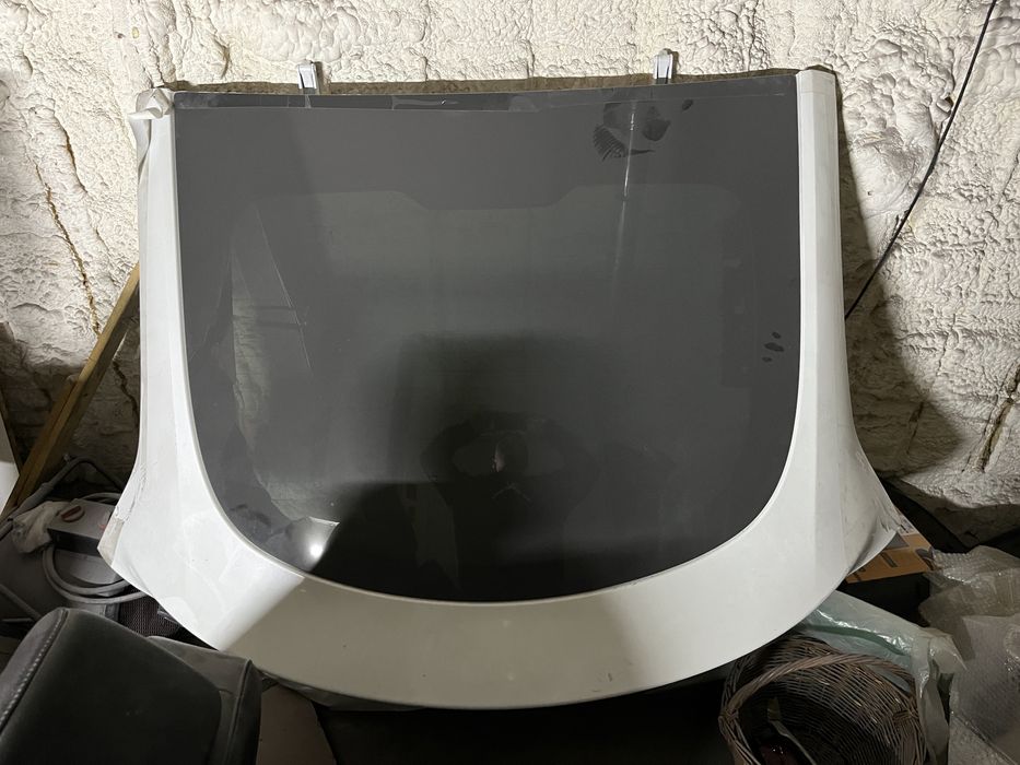 Tesla Model Y стекло крышки багажника ляды оригинал: 11 000 грн ...