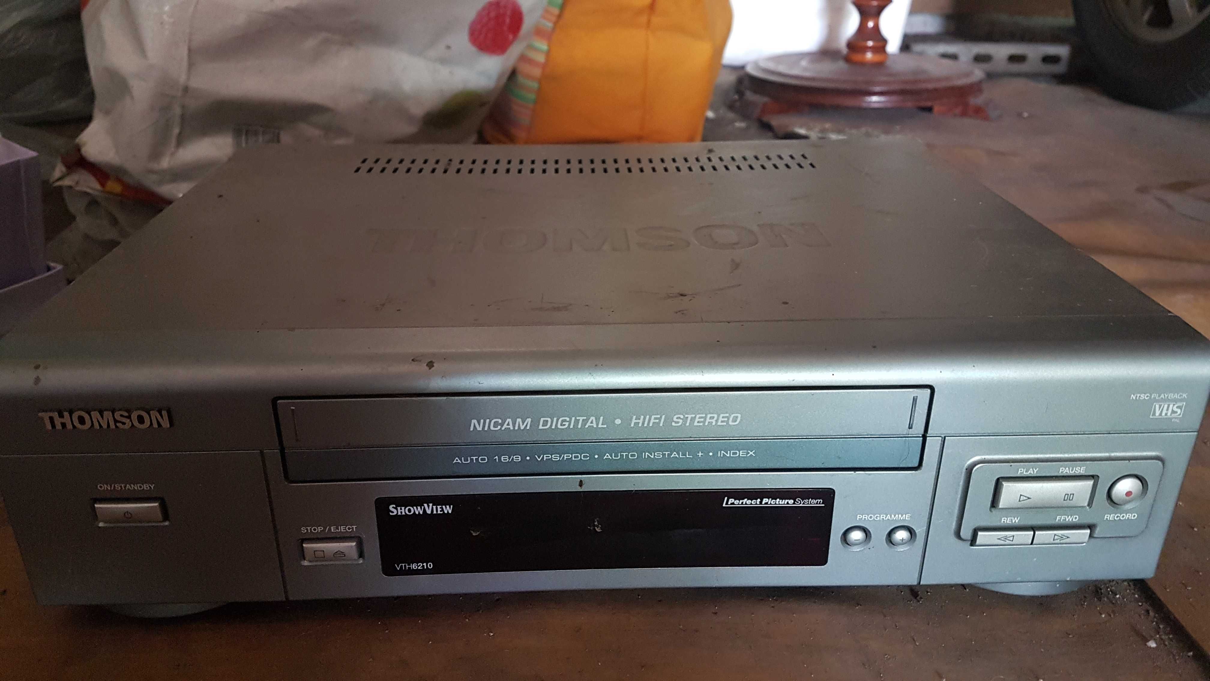 Magnetowid VHS Thomson VTH6210G NICAM Digital / HiFi Stereo kompletny ... Magnetowid VHS Thomson VTH6210G NICAM Digital / HiFi Stereo kompletny ...