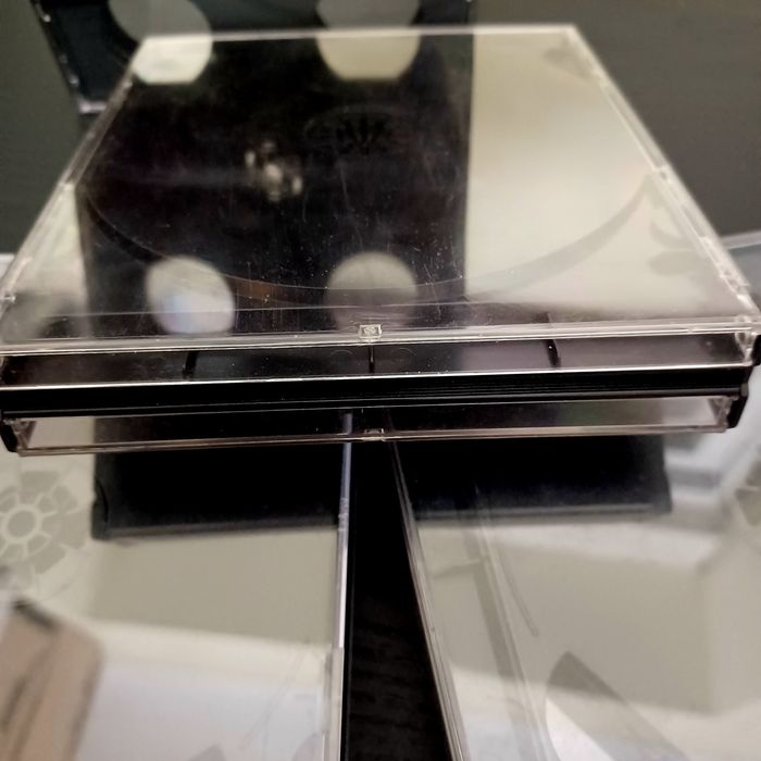 Capas para CDs e DVDs Ajuda • OLX Portugal