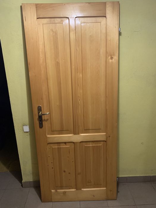 Używane drzwi wewnętrzne drewniane sosnowe lite drewno. Meszna • OLX.pl