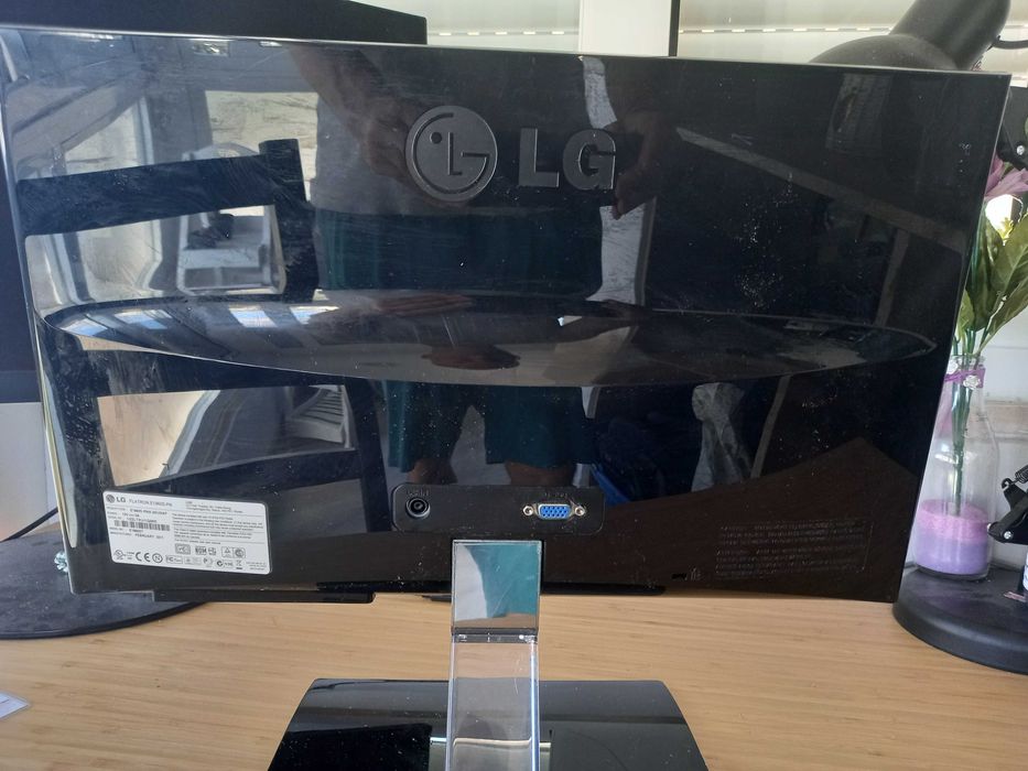 Monitor LCD LG Flatron 1960S Odivelas • OLX Portugal