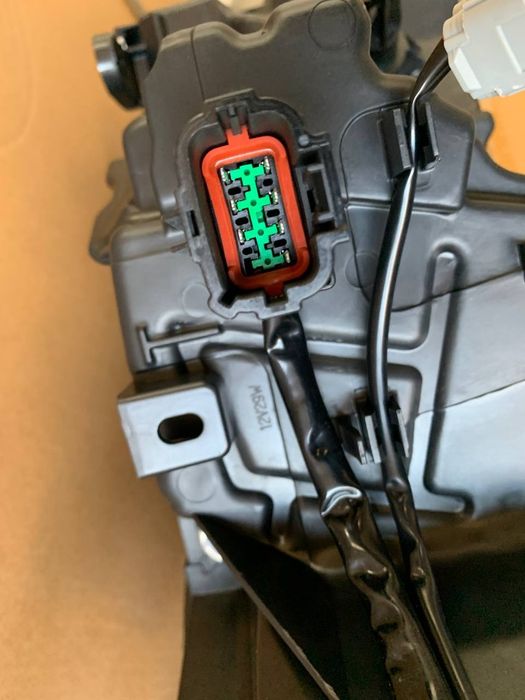 Фары Nissan Rogue 2021 2022 2023: 520 $ - Передние фары Вишневое на Olx