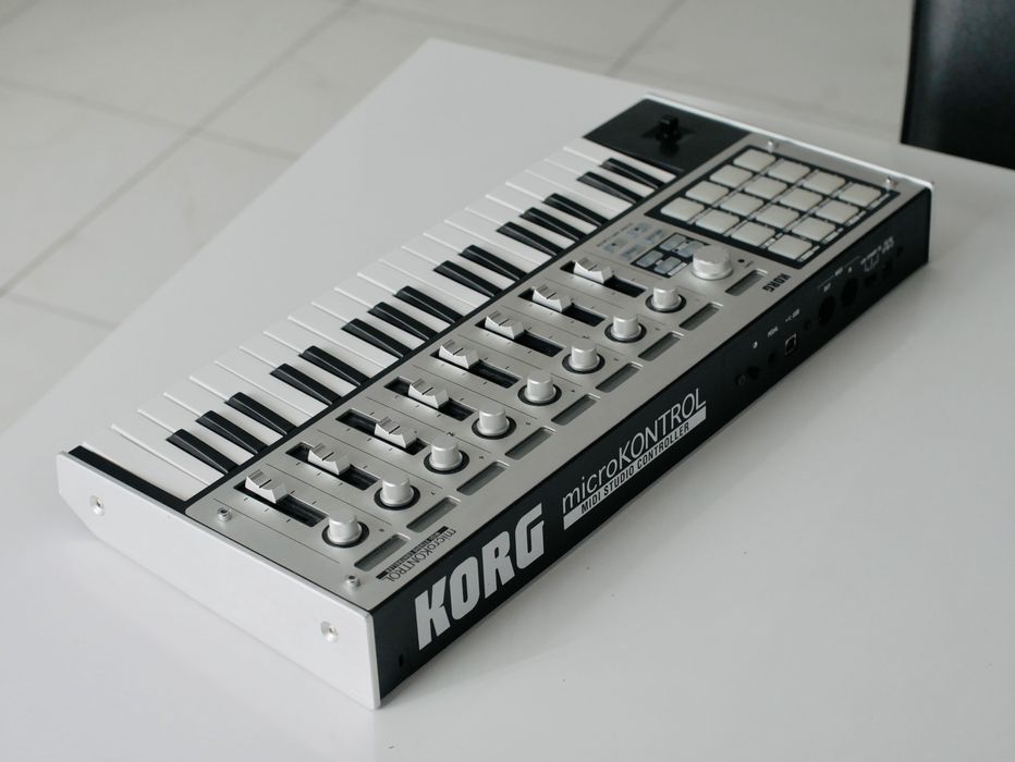 Korg Microkontrol Midi клавіатура контролер 37 клавіш: 4 399 грн ...