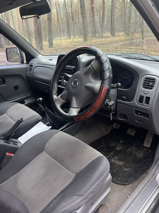 Nissan Navara 2.5 dizel: 3 700 $ - Nissan Котельва на Olx