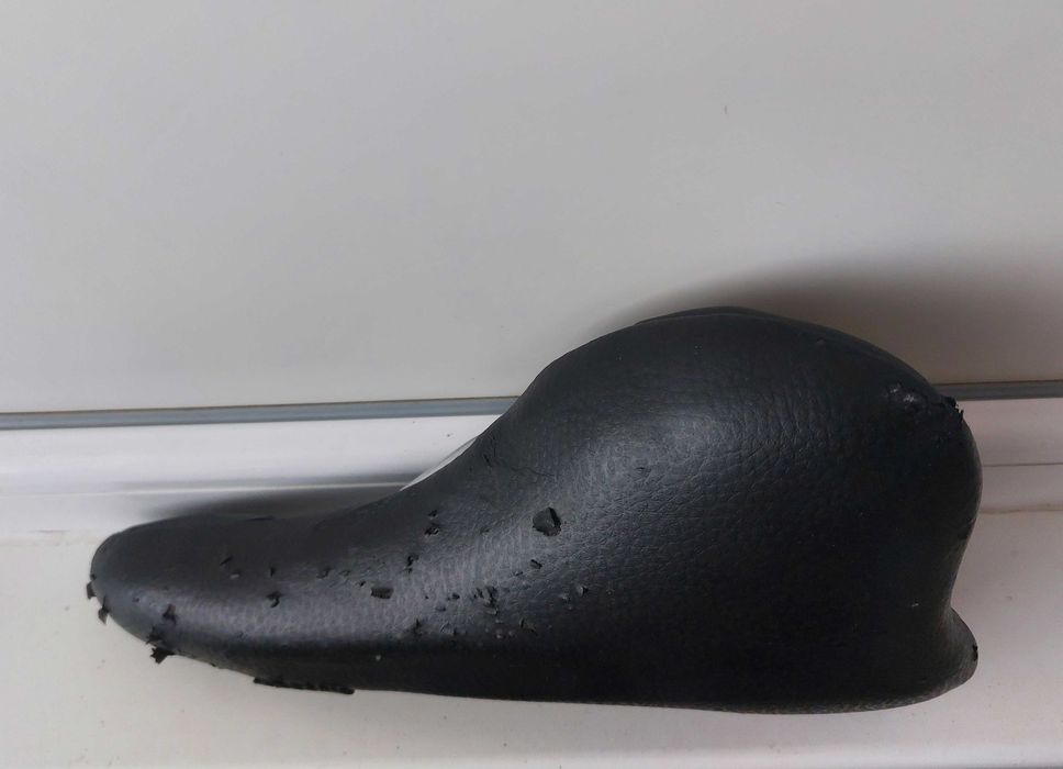 Сидіння для велосипеда із штучної шкіри - шара!: 250 грн. - Велозапчастини Кременчук на Olx