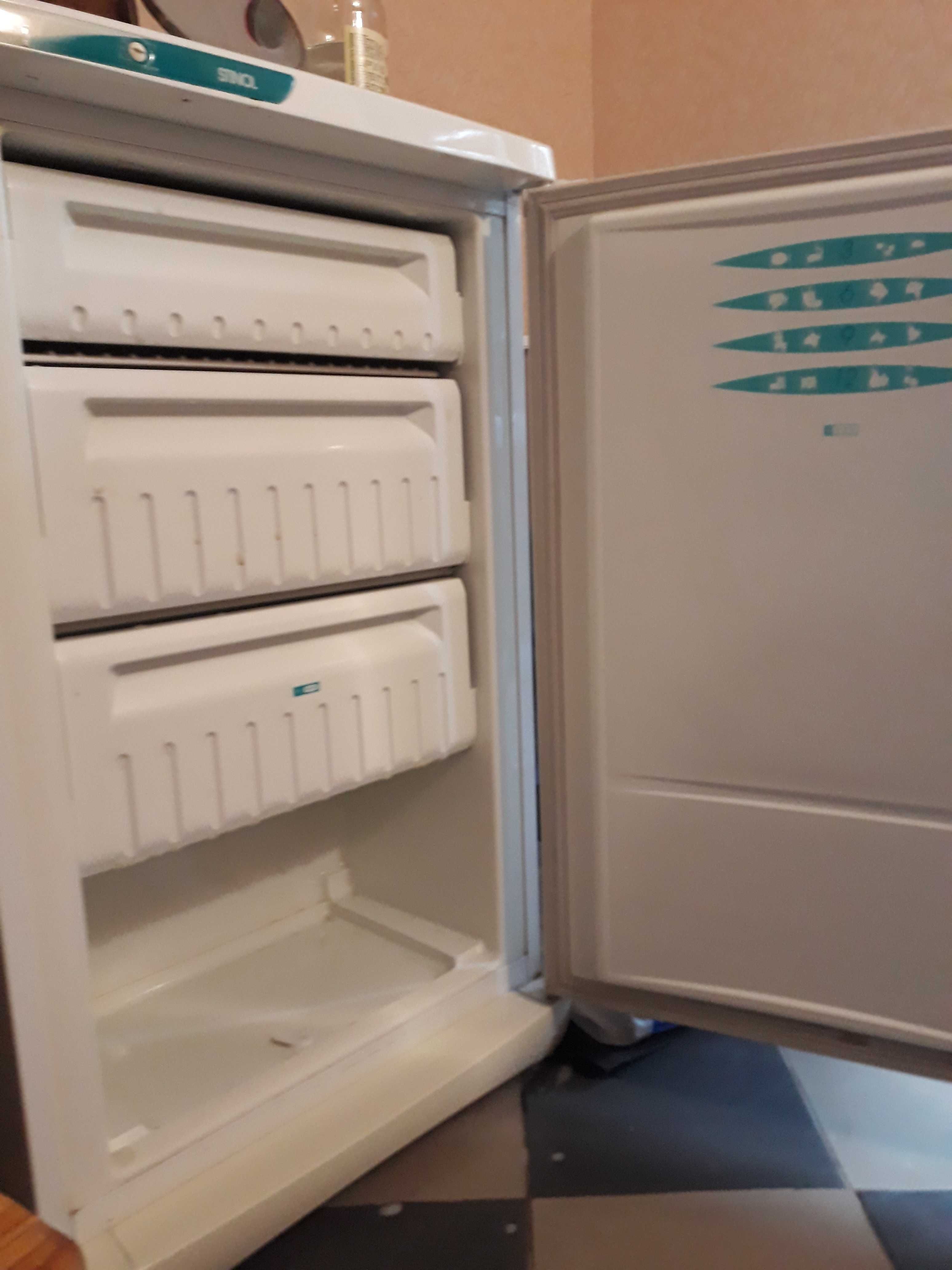 Продається морозильник STINOL 105 Q.001 у доброму робочому стані: 3 400 ...