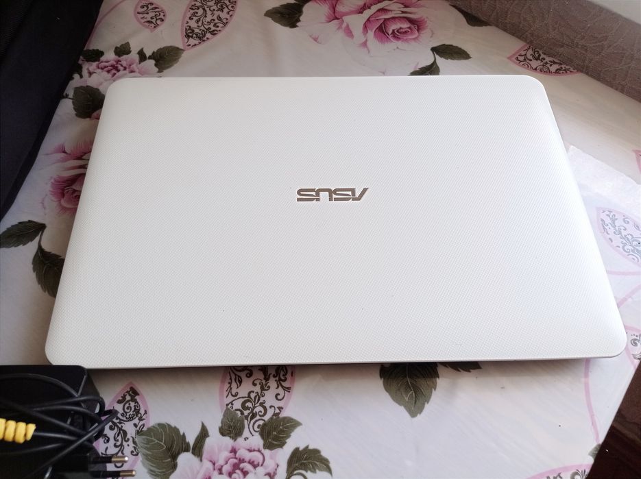 Ноутбук ASUS x555s: 4 599 грн. - Ноутбуки Томашпіль на Olx