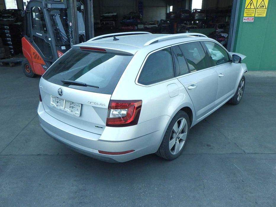 Розборка SKODA Octavia Fabia Roomster Запчасти Октавия Фабия Румстер ...