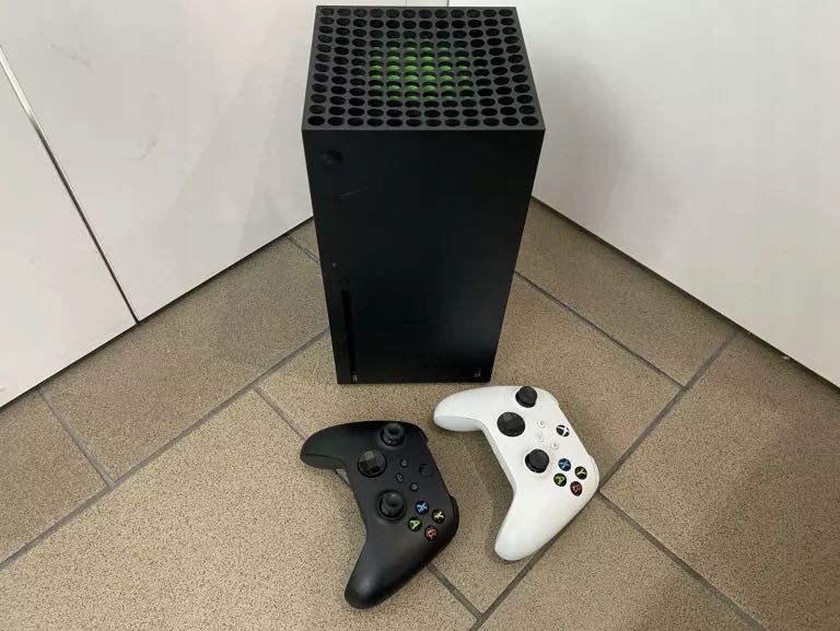 Xbox Series X 1tb oraz 2 pady super stan Stalowa Wola • OLX.pl
