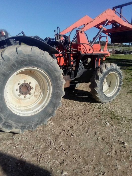 Valtra 4600 80 cavalos Estremoz (Santa Maria E Santo André) • OLX Portugal