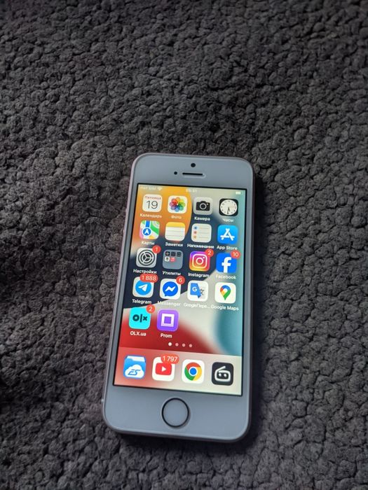 IPhone 5 SE 32 gb: 700 грн. - Смартфони / мобільні телефони Вінниця на Olx